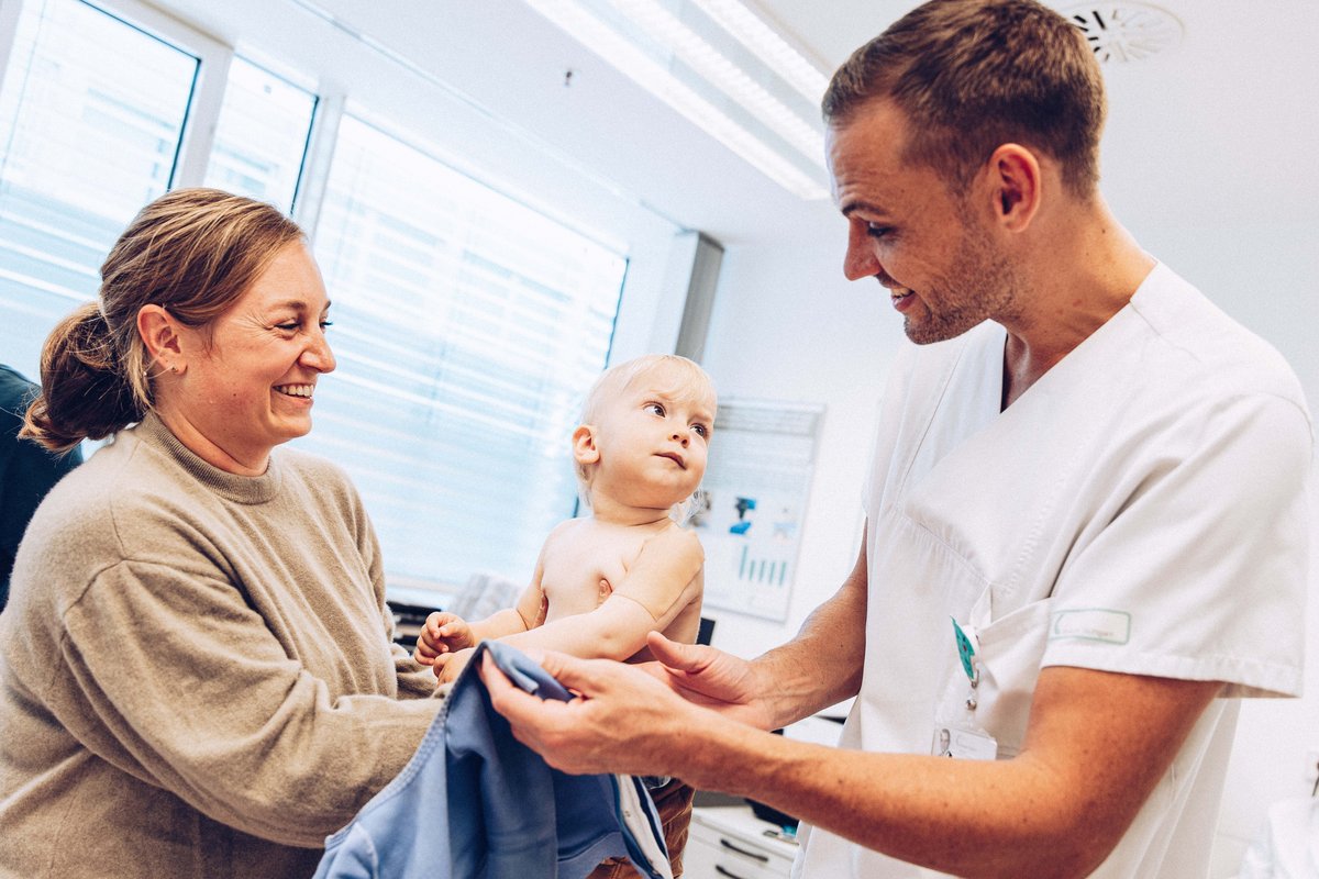 "Heißer Tee tut weh"- Tag des brandverletzten Kindes im Klinikum | Klinikum Stuttgart